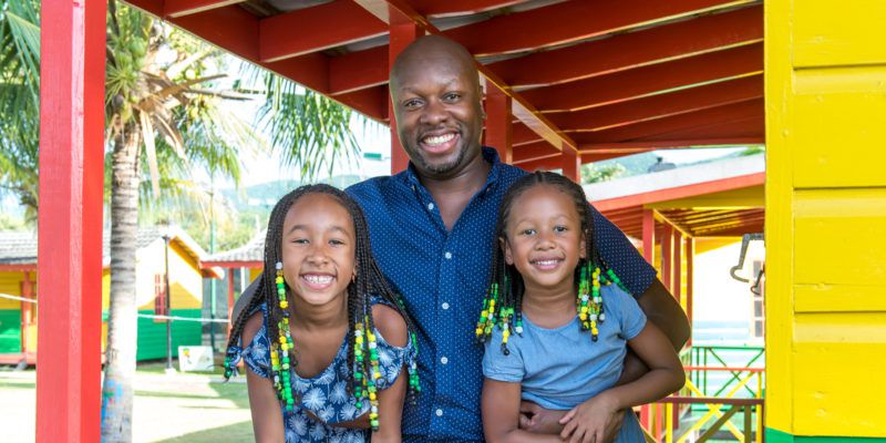 Local Photographer for Jamaica Photoshoot | Localgrapher