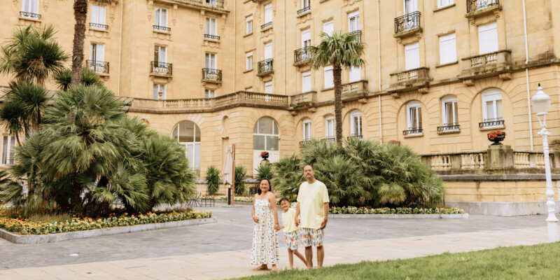 Local Photographer for San Sebastian Photoshoot | Localgrapher