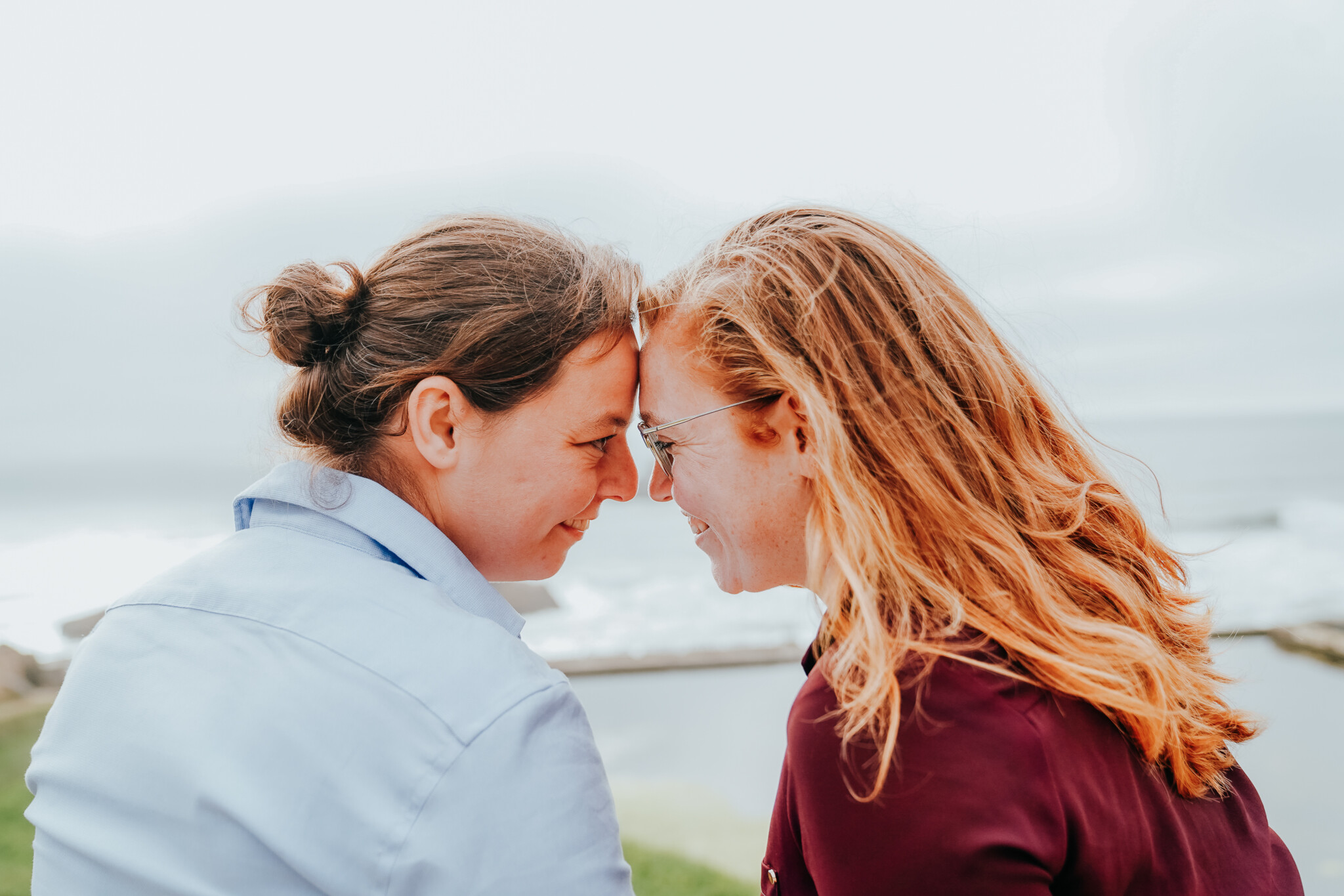 Perfect Engagement Photo Poses That Work for Everyone | Localgrapher