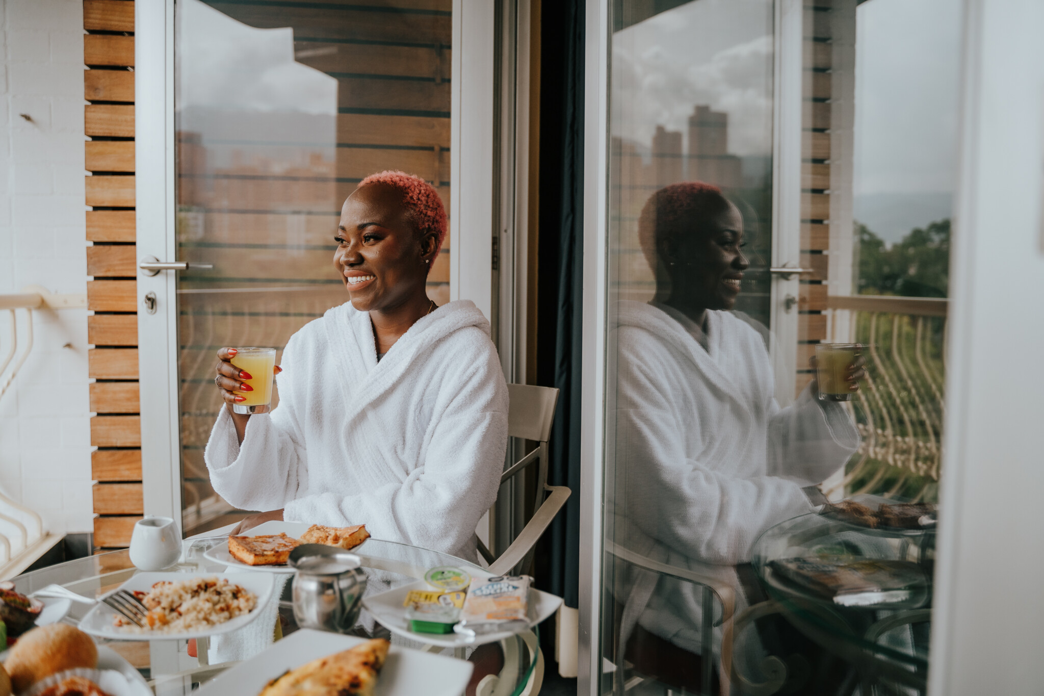 How to Get Perfect Solo Photos for Your Instagram | Localgrapher