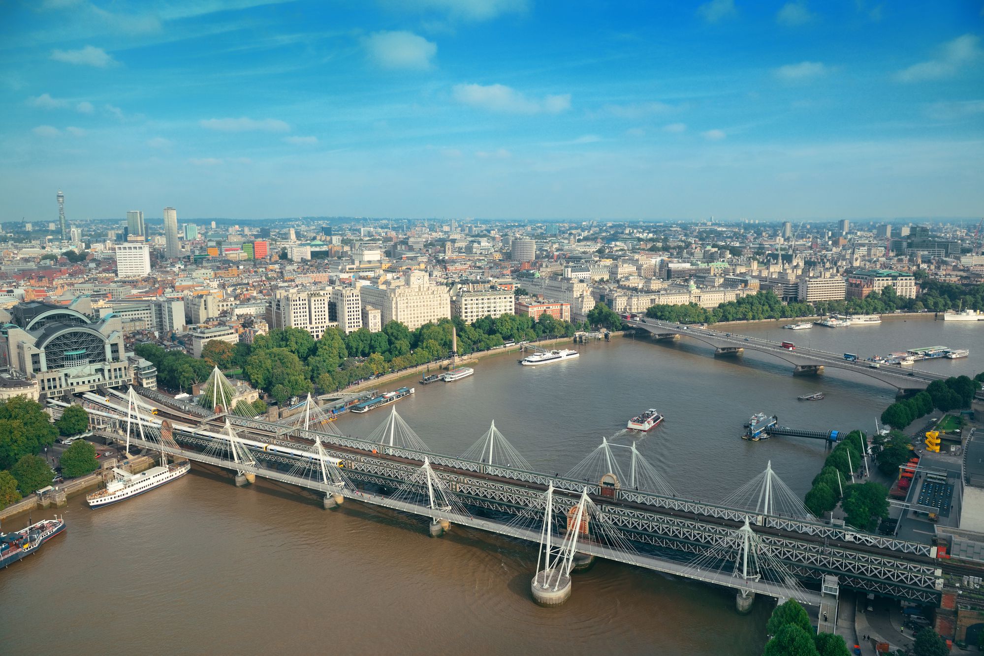 Waterloo Bridge & Other Top Photo Spots in London | Localgrapher