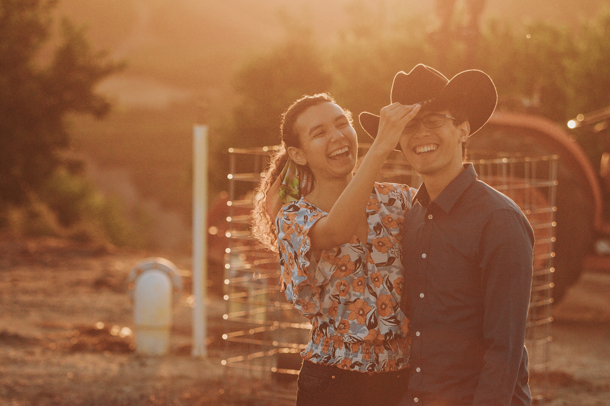 Perfect Engagement Photo Poses That Work for Everyone | Localgrapher