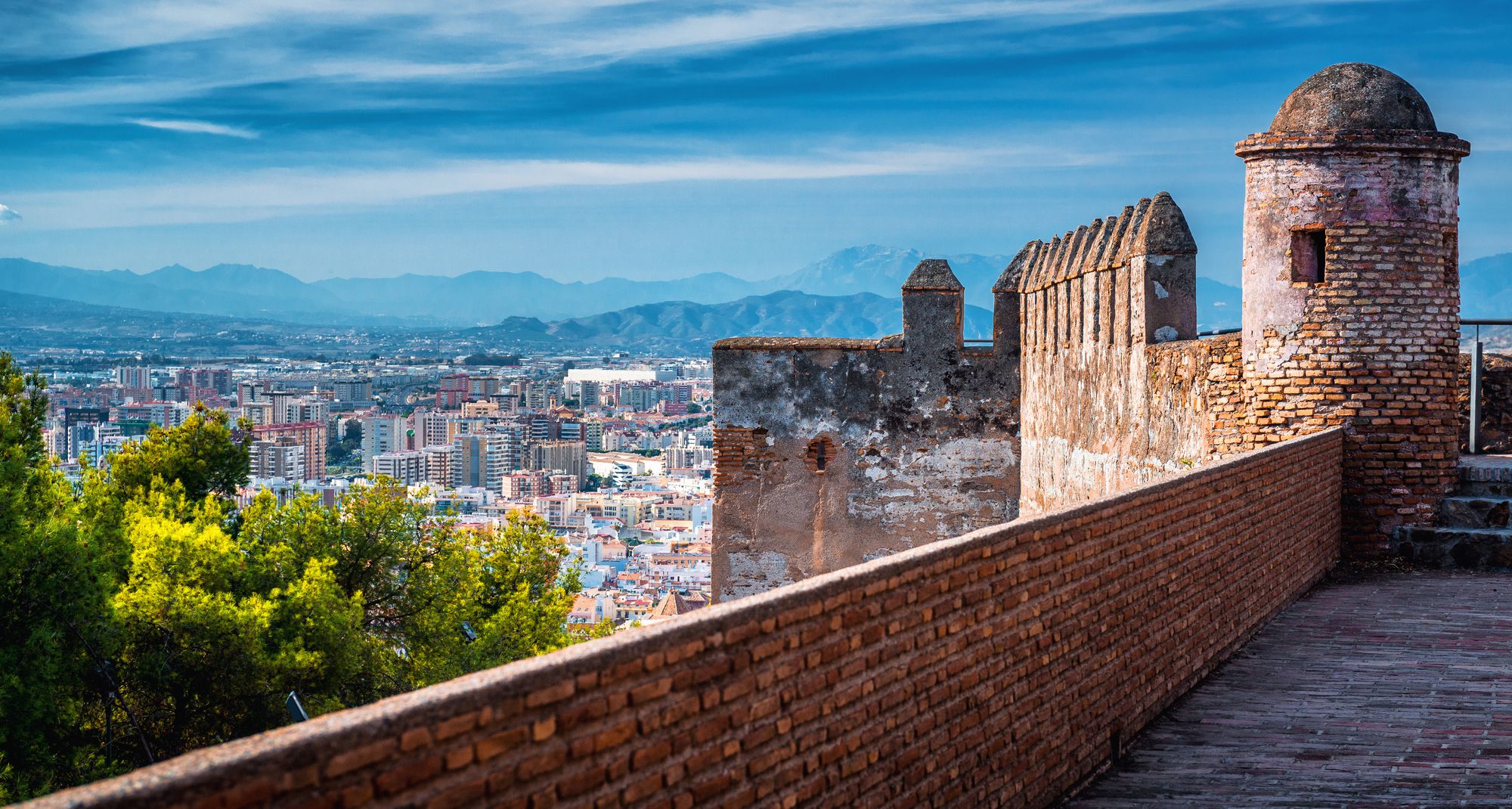 Gibralfaro Castle & Other Top Photo Spots in Malaga | Localgrapher