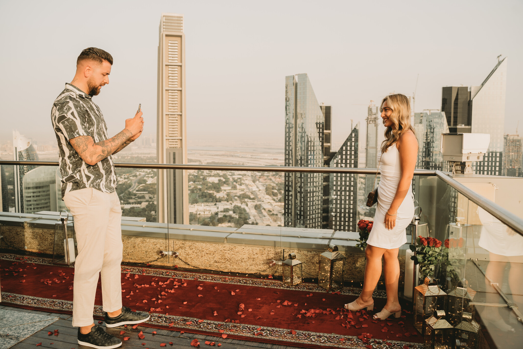 How to Take Pictures of Your Girlfriend So That She Won't Break Up with ...