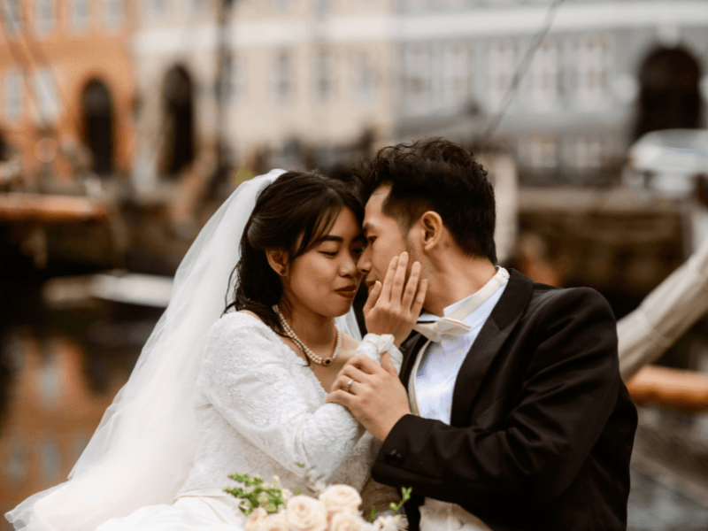 15 Creative Photography Ideas for Smaller Weddings | Localgrapher