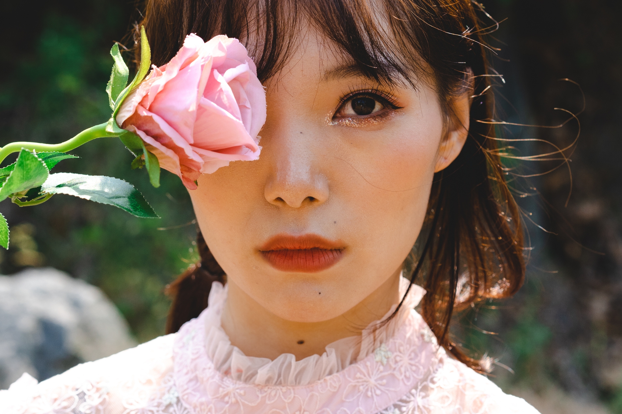 The Best Instagram Poses Recommended by Korean Photographers - Localgrapher