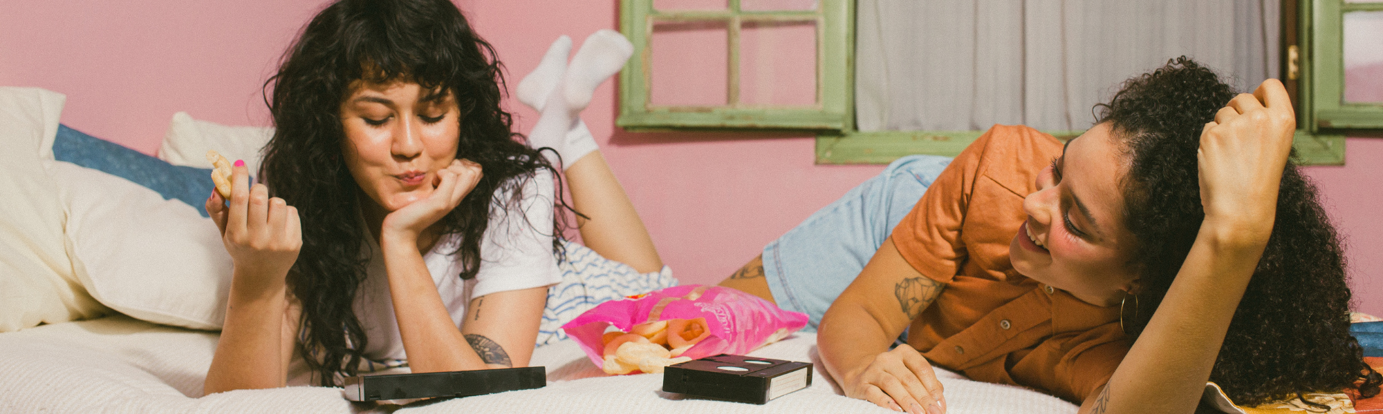 90s Photoshoot Ideas You'll Love - Localgrapher