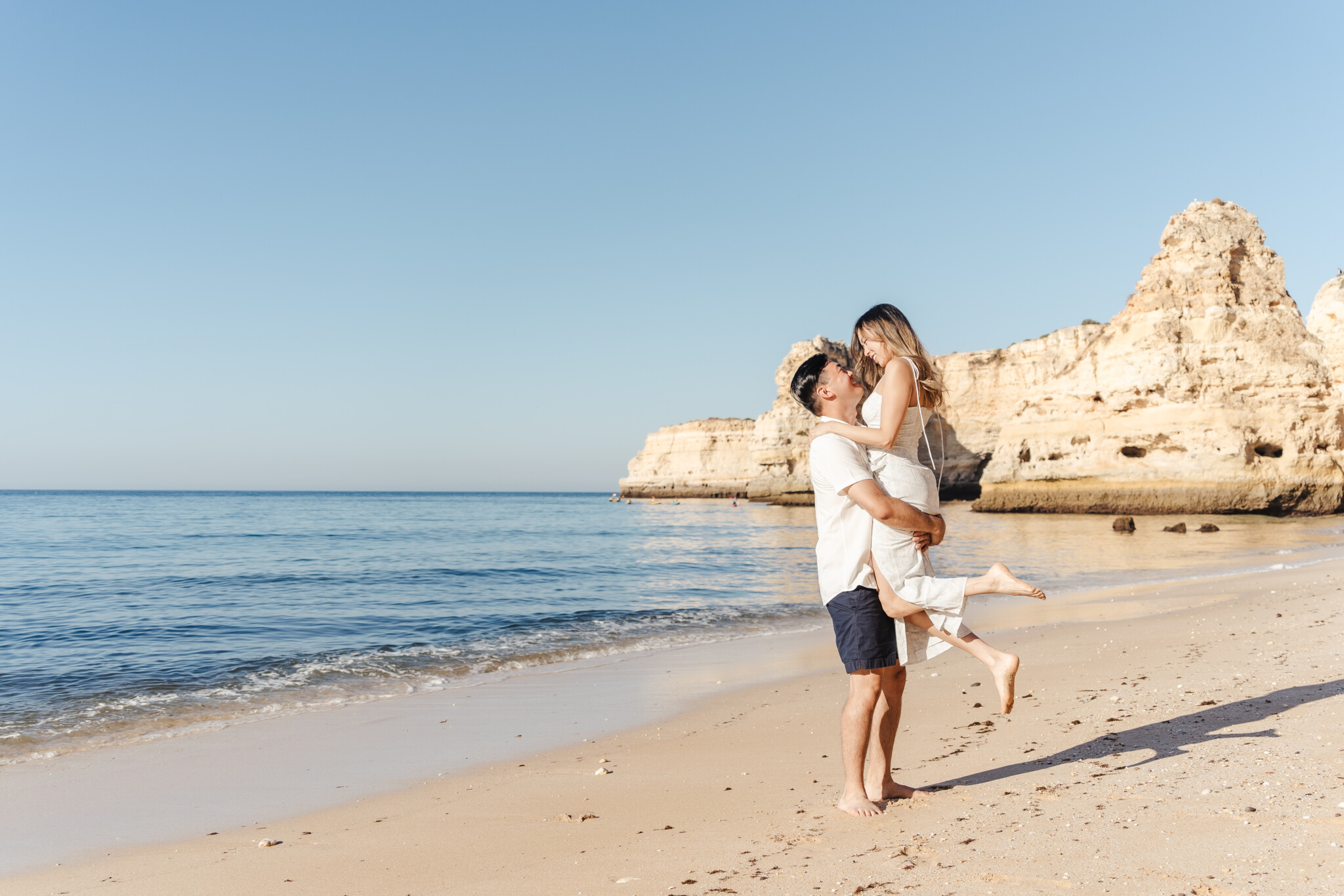 Top 20 Stunning Beach Poses for Your Next Photoshoot - Localgrapher